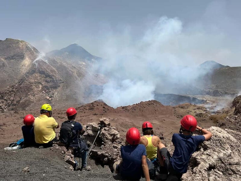 Mount Etna with pick-up and drop-off from Catania: 3000 meters with cable car and jeep - FAQ