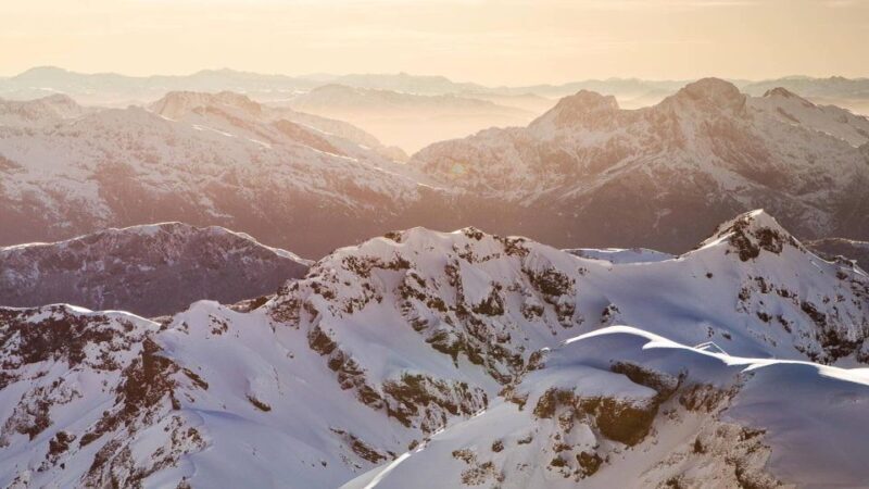 Mount Everest scenic mountain flight Nepal: Shree airlines - Key Points