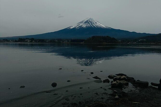 Mount Fuji Full Day Private Customizable Tour With English Guide - Authentic Experiences and Gourmet Tips