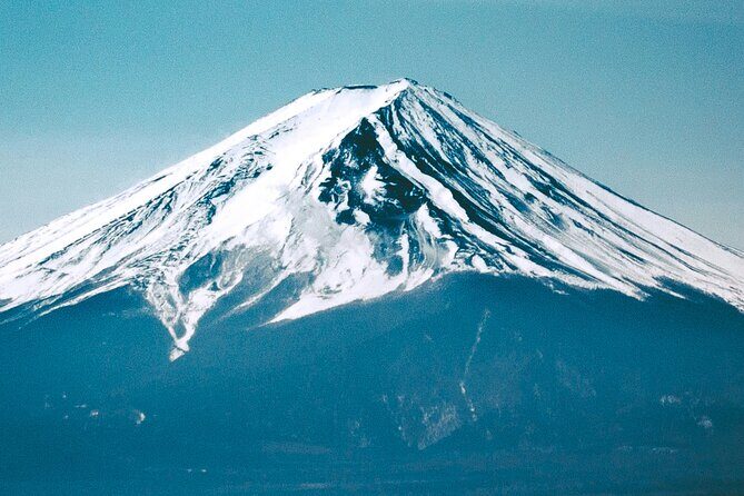 Mount Fuji Private Tour  Discover Magic of Japans Iconic Mount - Exploring the Mount Fuji Private Tour: A Balance of Comfort and Authenticity