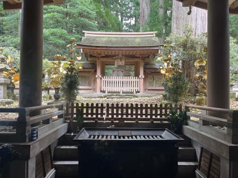 Mount Koya: Full-Day Private Guided Tour from Osaka - Who Should Consider This Tour?