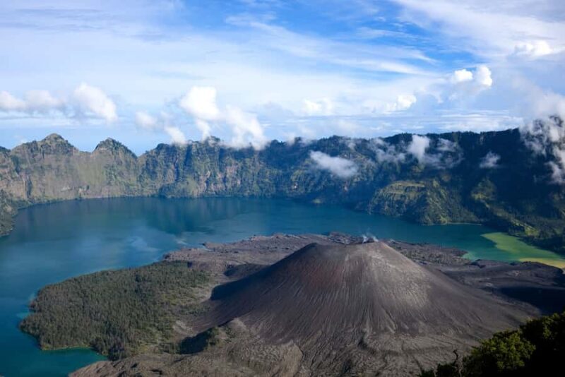 Mount Rinjani 2-Day Trek to Senaru Crater Rim - Starting Out: Registration and First Steps