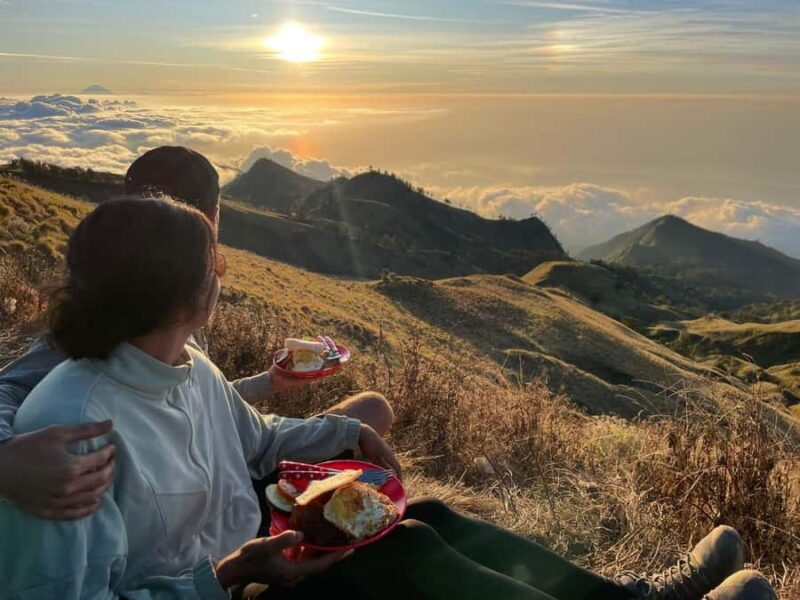 Mount Rinjani 3D/2N Summit lake Hot Spring Best Seller - Discovering the Mount Rinjani 3D/2N Trek: A Genuine Adventure for Curious Travelers