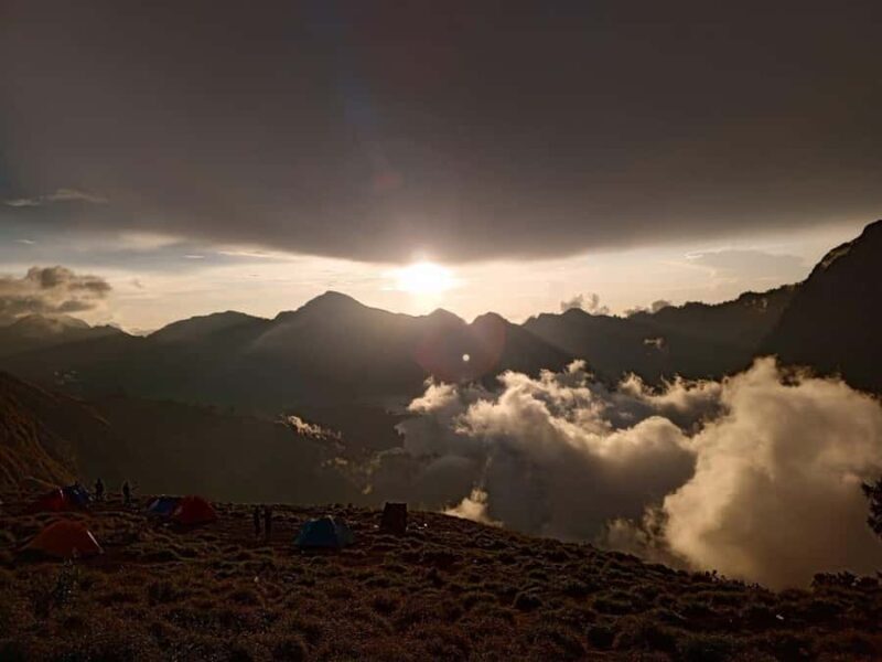 Mount Rinjani 3D/2N Summit lake Hot Spring Best Seller - An Authentic 3-Day Journey into Rinjani’s Majesty