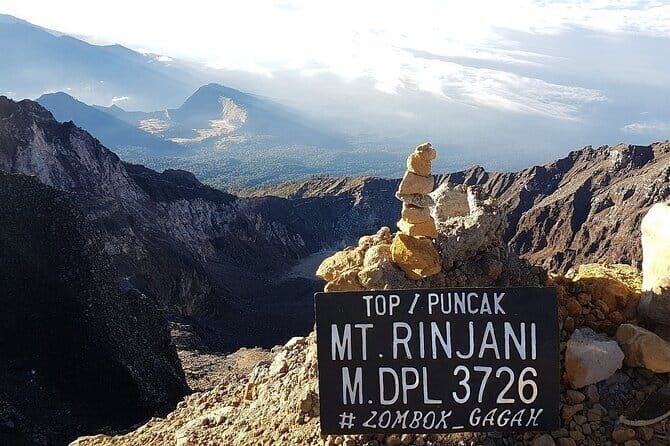 Mount Rinjani 4 Days and 3 Nights Summit Lake and Hot Spring - Key Points