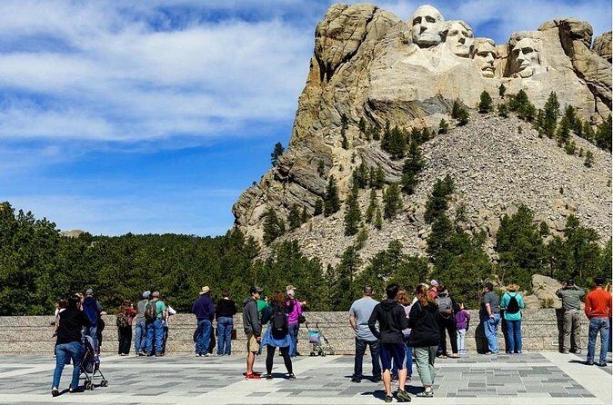 Mount Rushmore Memorial Shared Tour from Rapid City, South Dakota - Who Will Love This Experience?