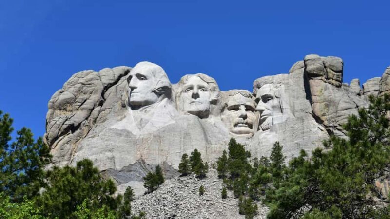 Mount Rushmore Self-Guided Audio Ghost Tour in Keystone, SD - Key Points