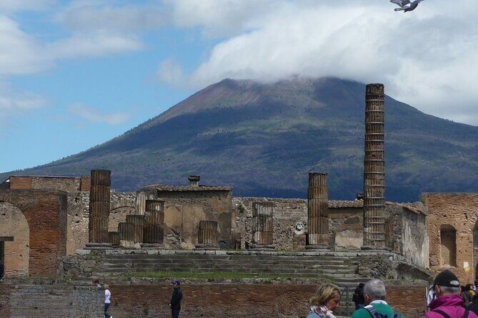 Mount Vesuvius and Pompeii private tour - Exploring Italy’s Volcanic and Roman Heritage: The Mount Vesuvius and Pompeii Private Tour