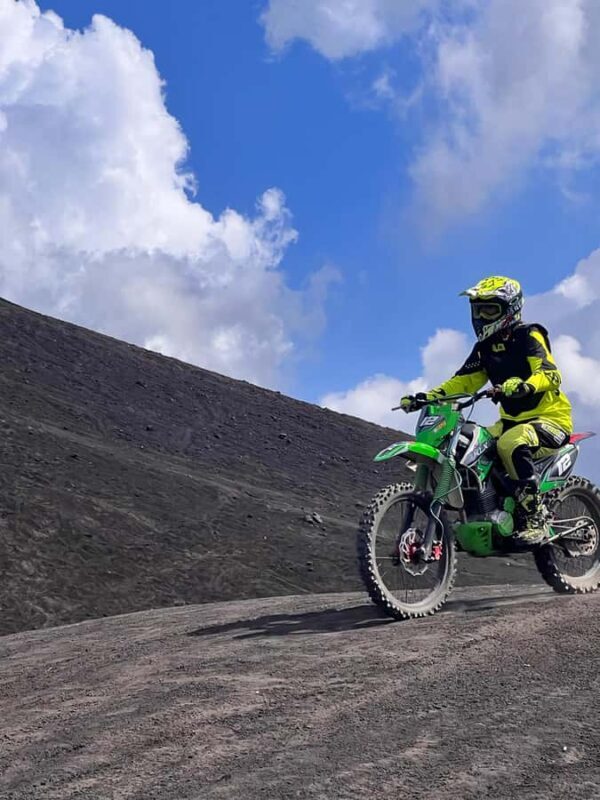 Mountain Batur Dirt Bike Adventure & Lunch - The Experience in Detail
