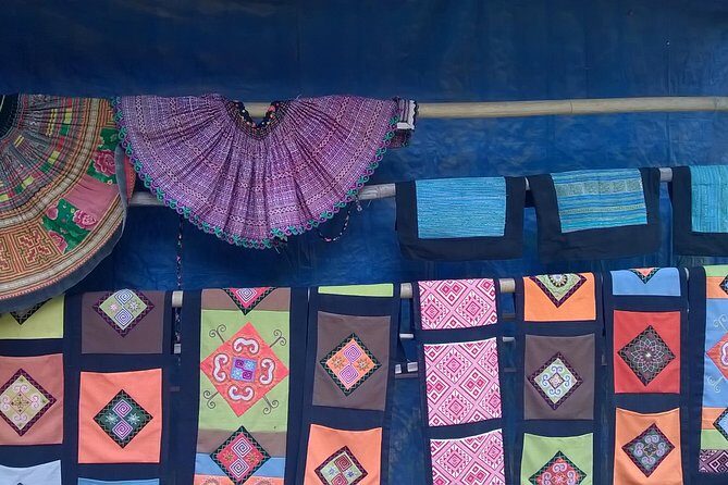 Mountain Day Trip to Experience Muong Culture from Hanoi - Key Points