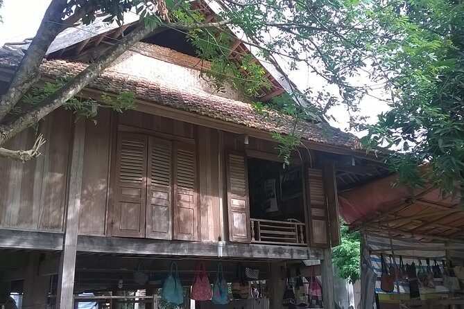 Mountain Day Trip to Experience Muong Culture from Hanoi - An Authentic and Personalized Cultural Encounter