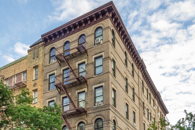 Movie Locations Tour: NYCs Most Famous Film Spots - An In-depth Look at the NYC Movie Locations Tour