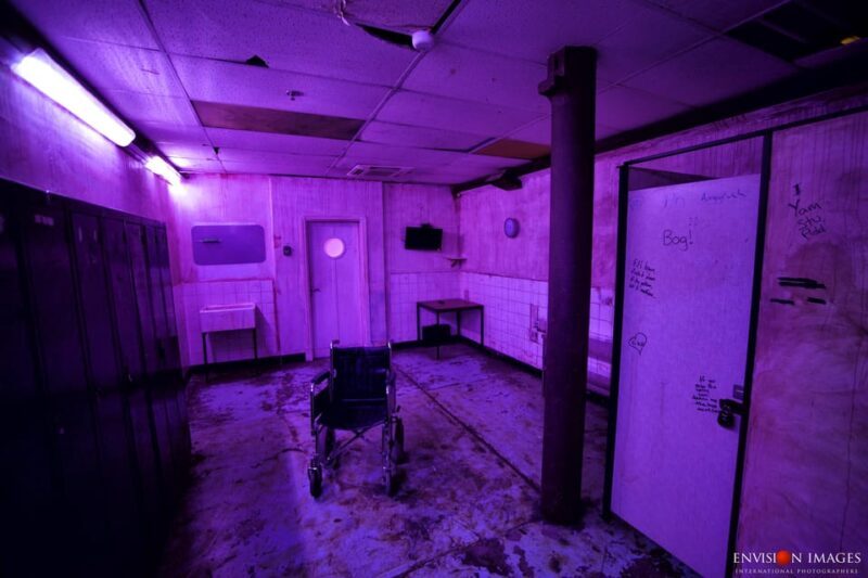 moviESCAPE Stockport SAWtopsy horror themed escape room game - What Is the moviESCAPE SAWtopsy Experience?