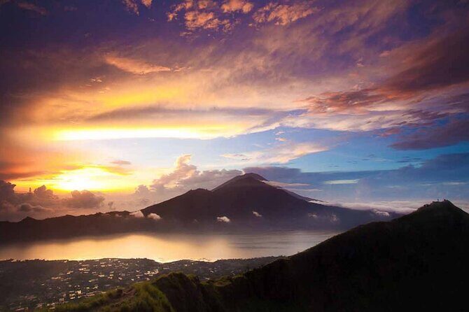 Mt. Batur Sunrise Trekking With Natural Hot Spring Water - Detailed Breakdown of the Itinerary