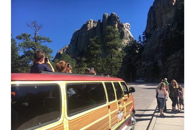 Mt Rushmore "Bundle" - w/Crazy Horse/Needles/Iron Mtn/Sylvan Lake - Engaging Travel Review of the Mt Rushmore "Bundle" Tour