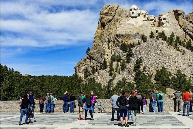 Mt Rushmore, Crazy Horse and Custer State Park Wildlife Loop Tour - What You Can Expect from the Guided Experience