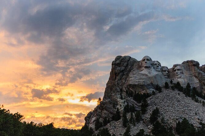 Mt Rushmore & Crazy Horse + Sylvan Lake/Needles Tunnel - Introducing the Mt Rushmore & Crazy Horse + Sylvan Lake/Needles Tunnel Tour