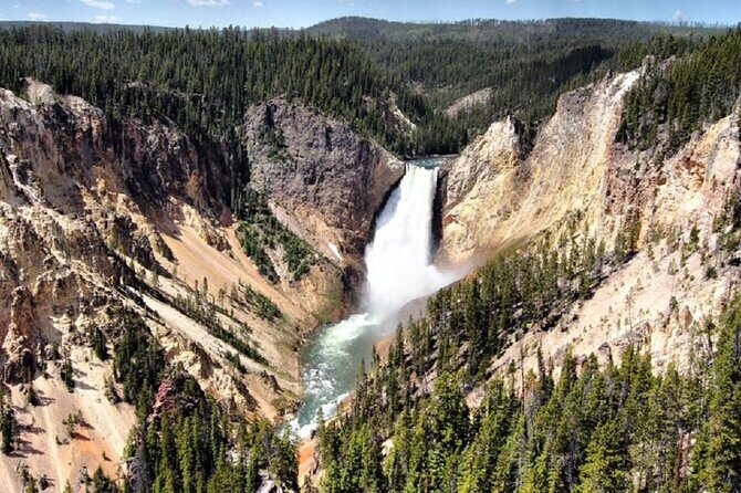 Mt Rushmore Yellowstone and Arches National Parks 6 day Tour - Key Points
