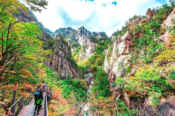Mt.Seorak & Naksan Temple Day Trip from Seoul - An Honest Look at the Mt. Seorak & Naksan Temple Day Trip from Seoul