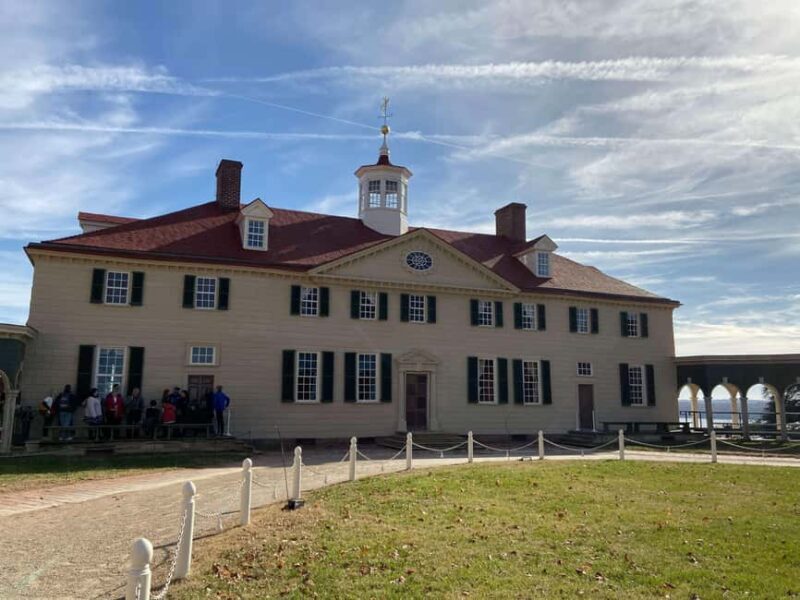Mt. Vernon/Arlington Cemetery: Private Tour up to 10 Guests - Transportation & Comfort