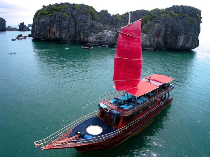 Mu Ko Ang Thong: Private Day Charter in Classic Thai Yacht - An Elegant Way to Experience Mu Ko Ang Thong