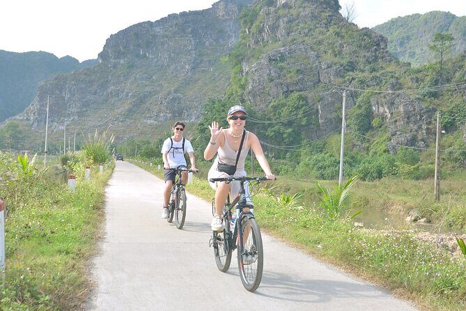 Mua Cave Tam Coc Hoa Lu Private Tour (Boat, Cycle, Local Family) - Key Points
