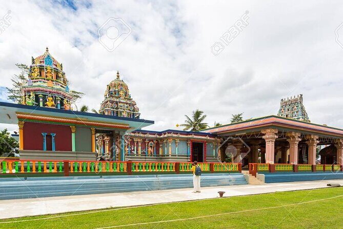 Mud Pools, Hindu Temple, Sleeping Giants Gardens, shopping, markets & Lunch - Who Should Consider This Tour?