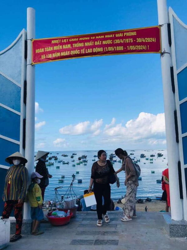 Mui Ne: Sunrise or Sunset Jeep Tour & Quad Bike With Driver - FAQ