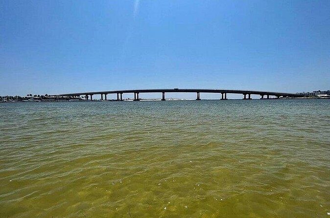 Multi Day Luxury Pontoon Boat Rental - Key Points