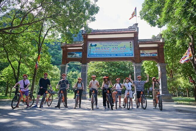 Multi Day Tour in Ninh Binh and Halong from Hanoi - Starting from Hanoi: First Impressions