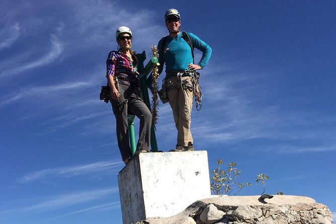 Multi-pitch or Single Pitch Climbing at Peña de Bernal - The Practicalities of Booking the Tour