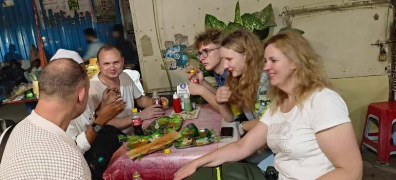 Mumbai: BEST Steet Food Tour & Evening Market with a Local - An In-Depth Look at the Mumbai Street Food & Market Tour