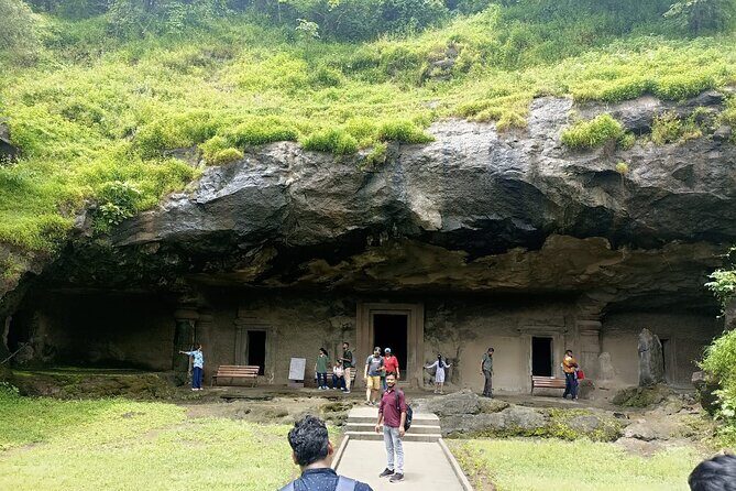 Mumbai City Sightseeing with Elephanta Caves Full Day Tour - A Day in the Life of Mumbai: What to Expect