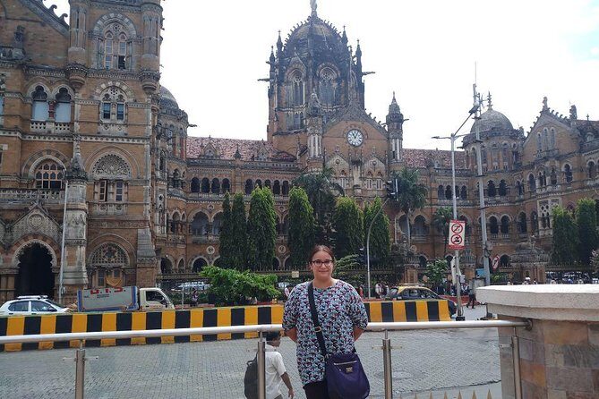 Mumbai City Tour with Ferry Ride and Dharavi Slum - FAQ