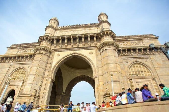 Mumbai City Tour with Licensed Guide and Lunch - FAQ