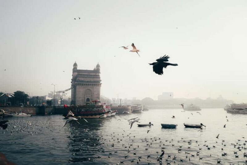 Mumbai: Colaba Walking Tour Gateway, Cathedral, Market, Cafe - FAQs