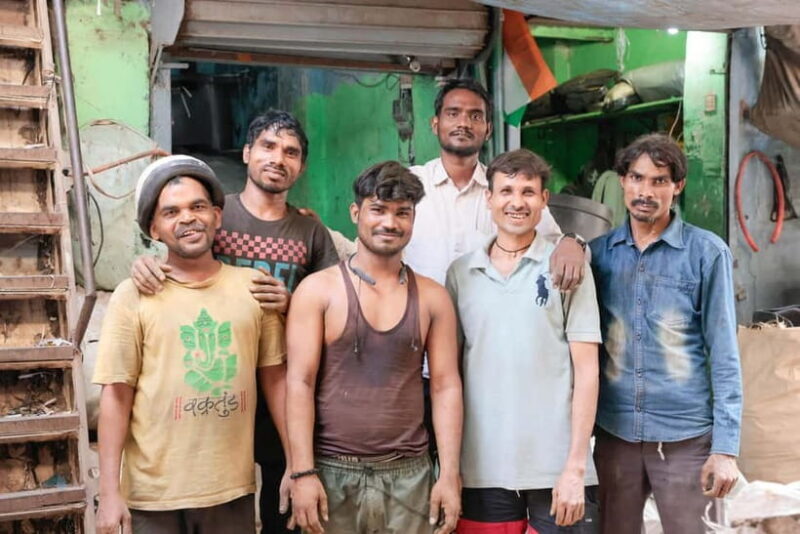 Mumbai: Dharavi Slum Guided Walking Tour by 1st Female Guide - Tasting Local Life with a Vegetarian Lunch