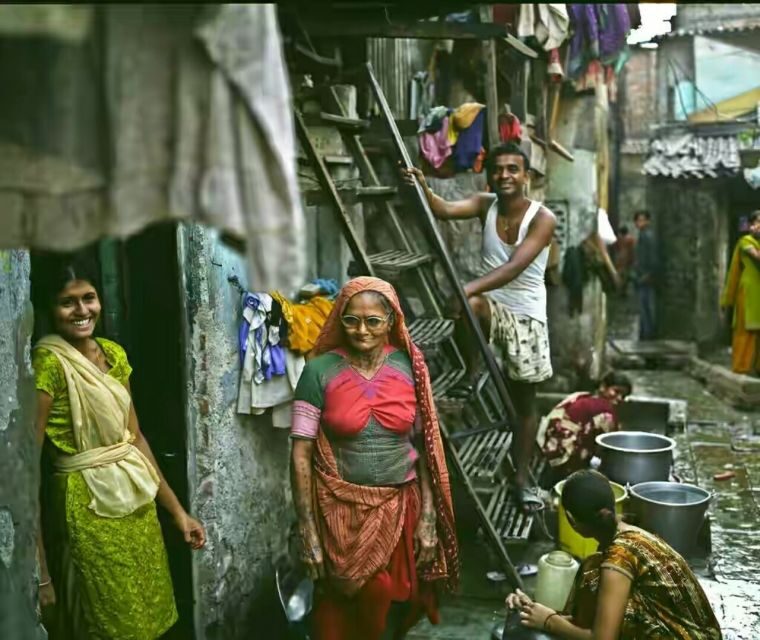 Mumbai: Dharavi Slum Slumdog Millionaire Tour with a Local - Optional Meal with a Local Family