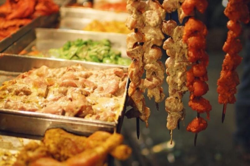 Mumbai: Evening Local Street Food Tour with Sightseeing - FAQ