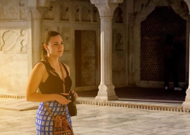 Mumbai: Fullday Private Guided Sightseeing Tour by Car - Wrapping Up at Marine Drive