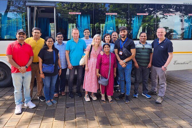 Mumbai Group City Tour - (Mumbai On Wheels) with Government Licensed Guide - FAQs