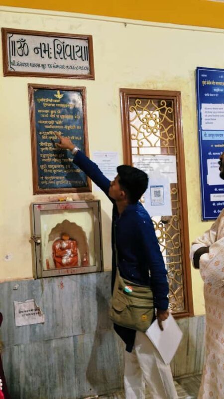 Mumbai: Heritage Walking Tour with local snacks - Why This Tour Adds Value