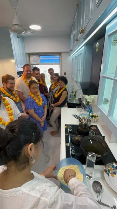 Mumbai: Indian Chai & Pakora Cooking Class in a Local Home - Who Should Consider This Tour?