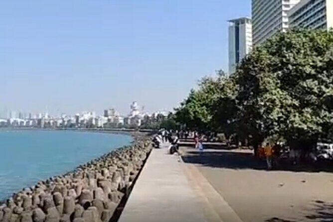 Mumbai Local City and Slum Tour by Car - Key Points