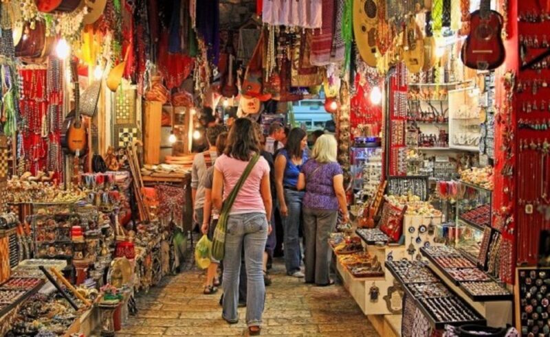 Mumbai: Magical Markets Tour - Key Points