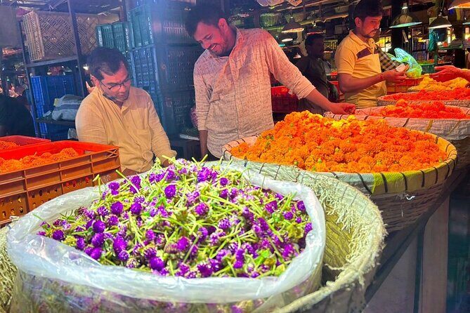 Mumbai Morning Market Tour of Flowers, Fish, and More - Key Points