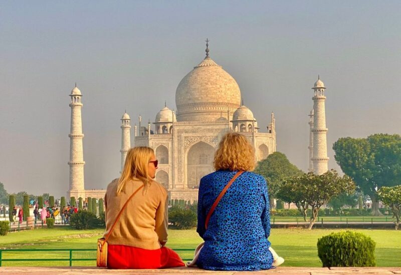 Mumbai: Private 2-Day Delhi & Agra Trip with Flights & Hotel - Key Points