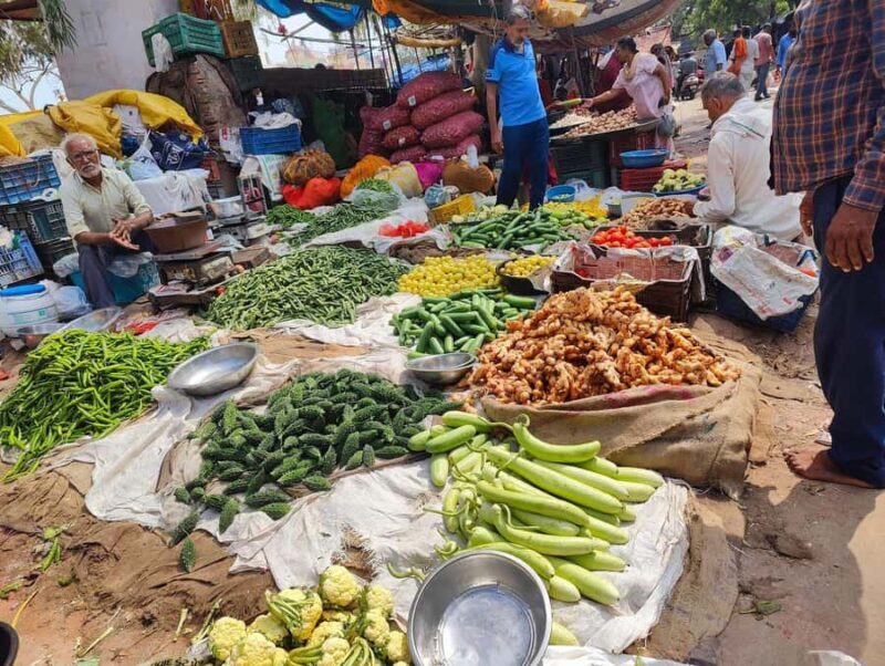 Mumbai: Private Bollywood Studio Tour & Indian Cooking Class - Practical Details and Value