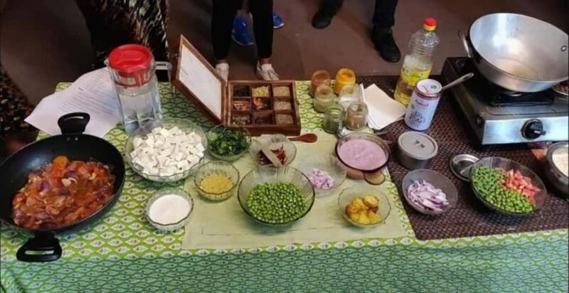 Mumbai: Private Bollywood Studio Tour & Indian Cooking Class - FAQ