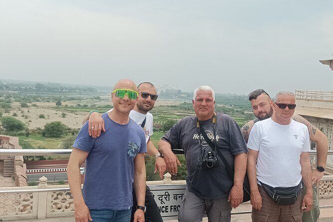 Mumbai: Private Day Tour Of Tajmahal With Car ,Entrance , Meal - Returning to Delhi and Mumbai: A Long But Worthwhile Day